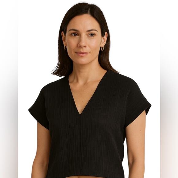 ME+EM | Tops | Me Em Black Chic Minimalist Crop Top Geometric Overlay ...